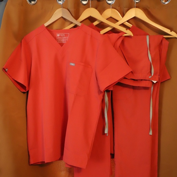Figs | Shirts | Mens Figs Scrubs | Poshmark